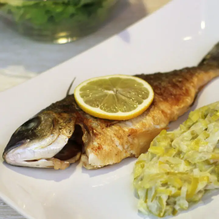 Orada s grilla i najbolji recept za poriluk