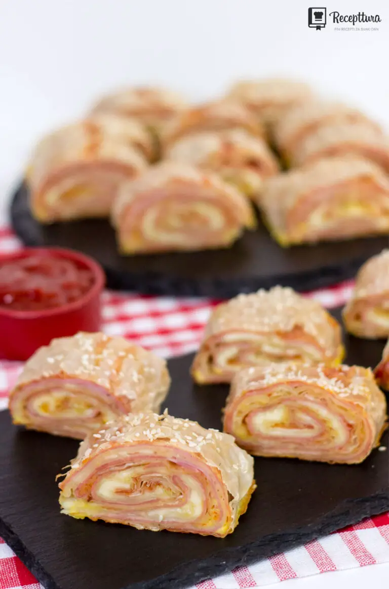 Pizza rolat od gotovih kora koji ćete obožavati - Recepttura