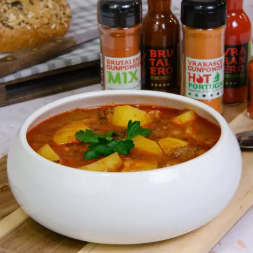 Slavonski ljuti čobanac - provjeren recept za najbolje jelo na žlicu