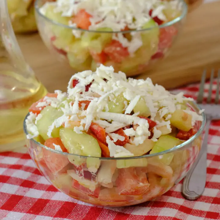 Šopska salata - recept za najbolju salatu uz roštilj