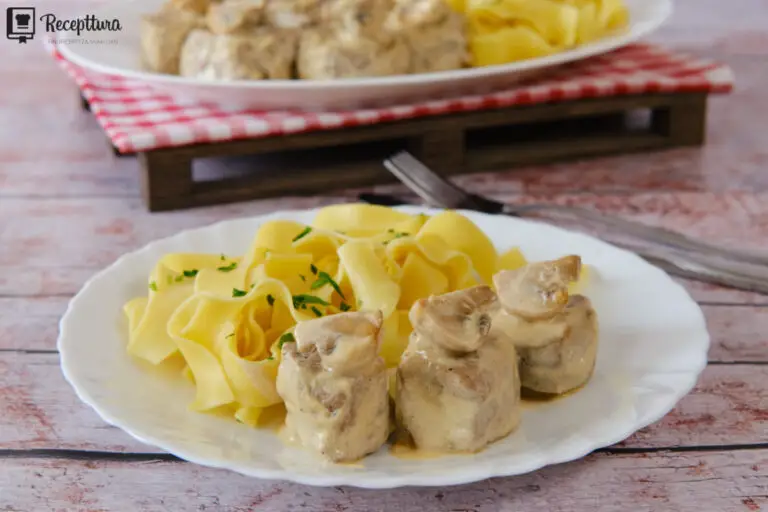 Medaljoni u umaku sa šampinjonima - izvrsna ideja za ručak