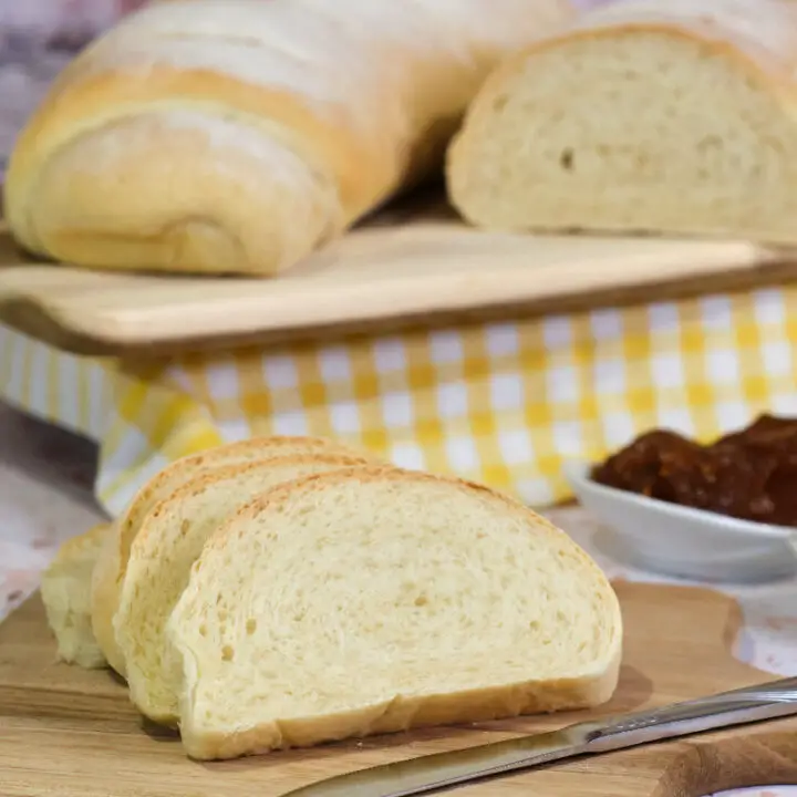 Domaći kruh - recept za ukusan kruh kao iz pekare