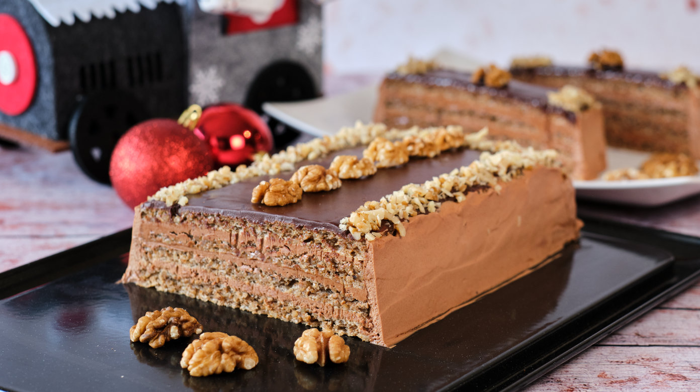 Reform torta - starinski recept s čokoladom i orasima