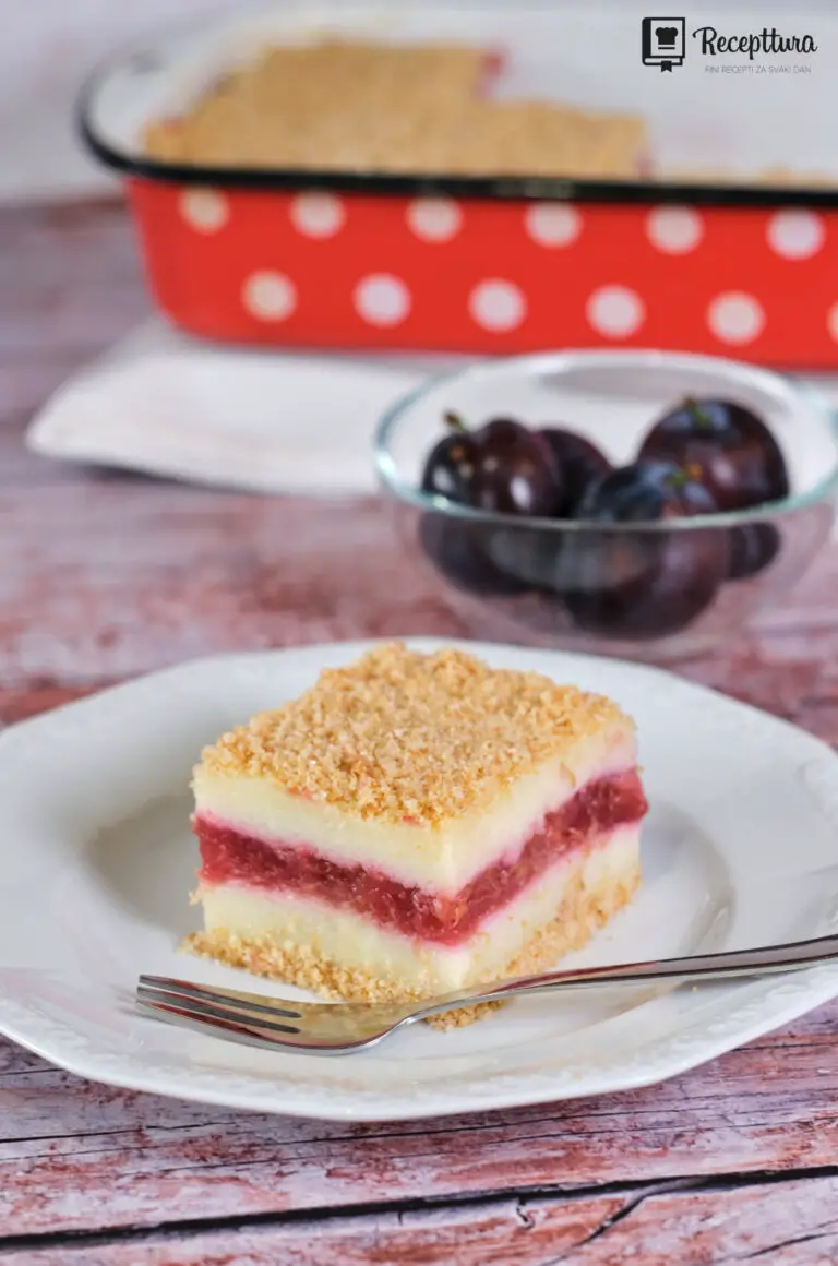 Knedla kolač sa šljivama - savršen za sve koji vole knedle