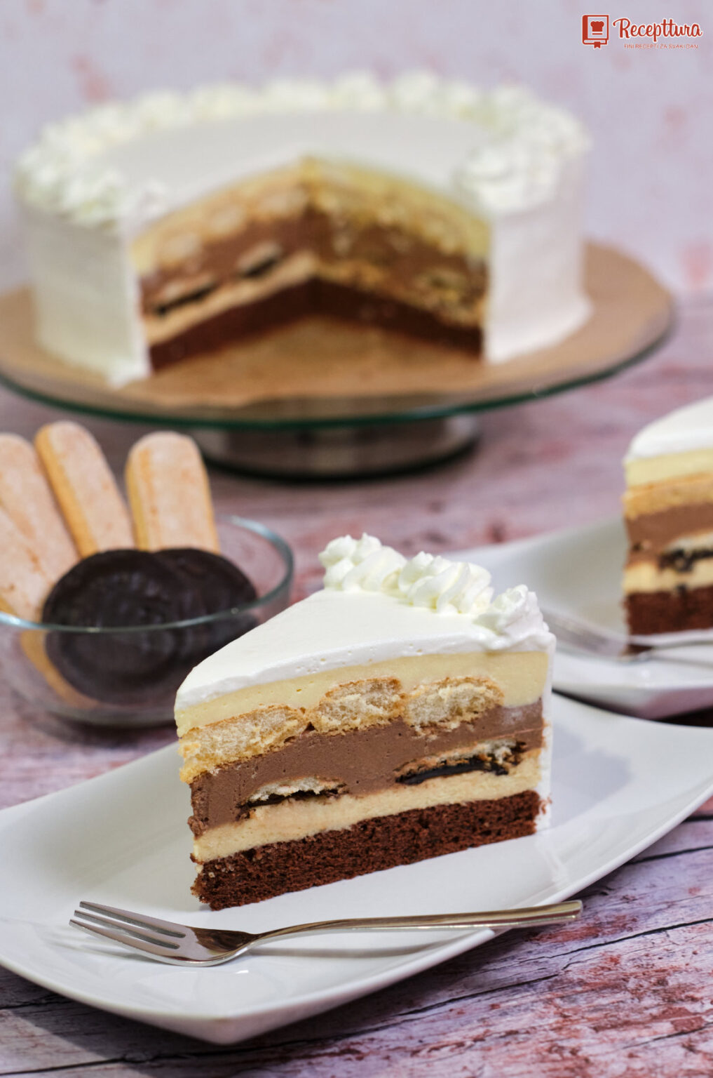 Bingo torta - kremasta slastica s čak tri vrste keksa